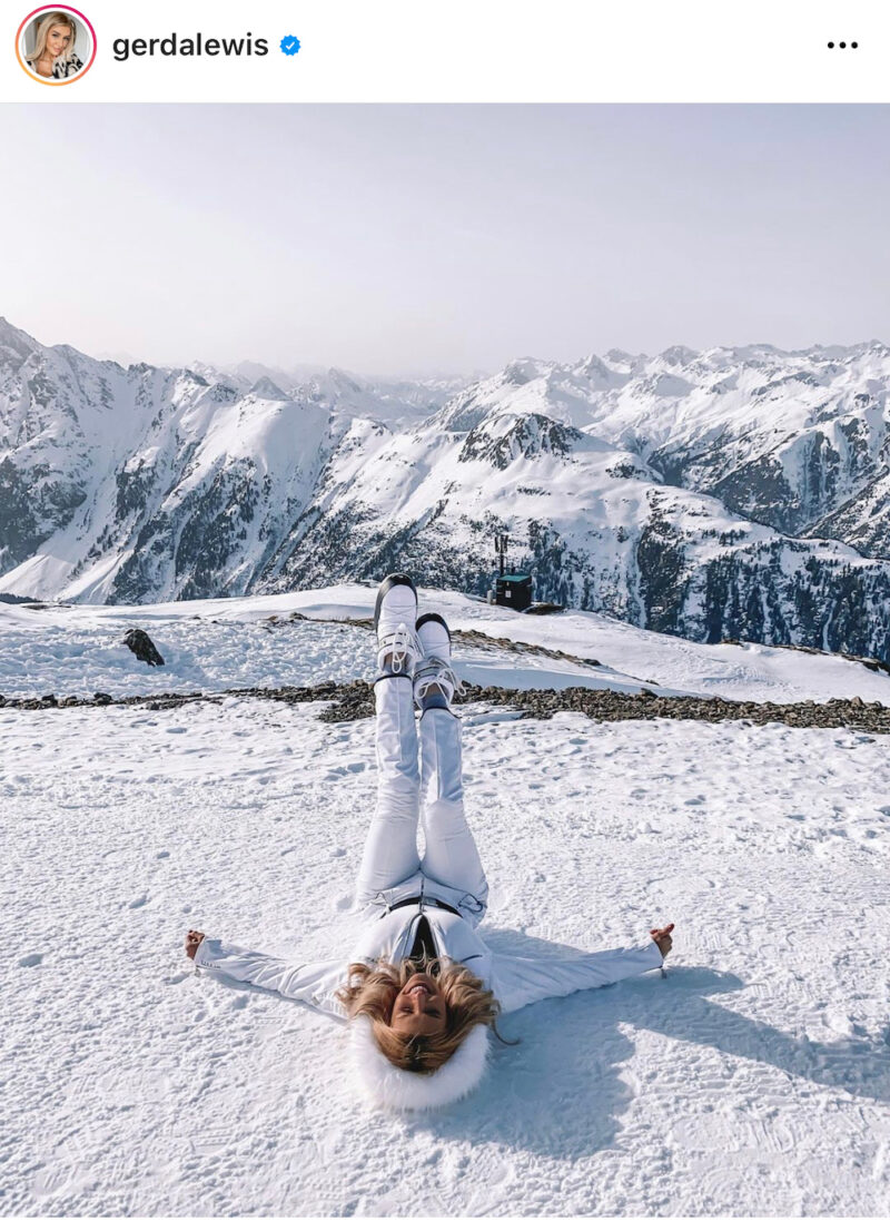 22 Creative Winter Photoshoot Ideas - Whimsical Winter Photography ...