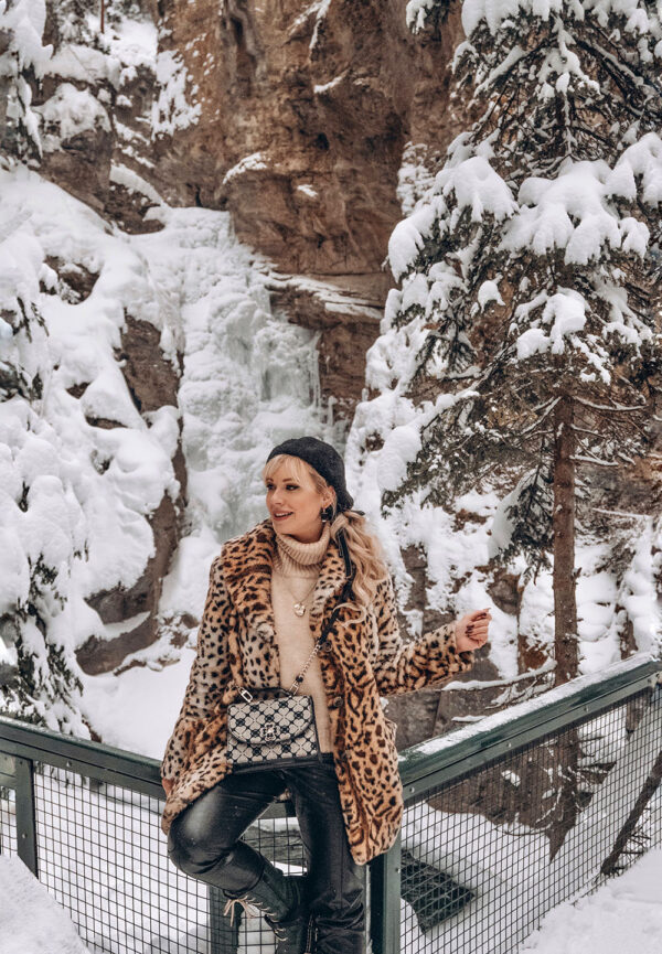 20 Best Spots for Winter Photos in Banff National Park